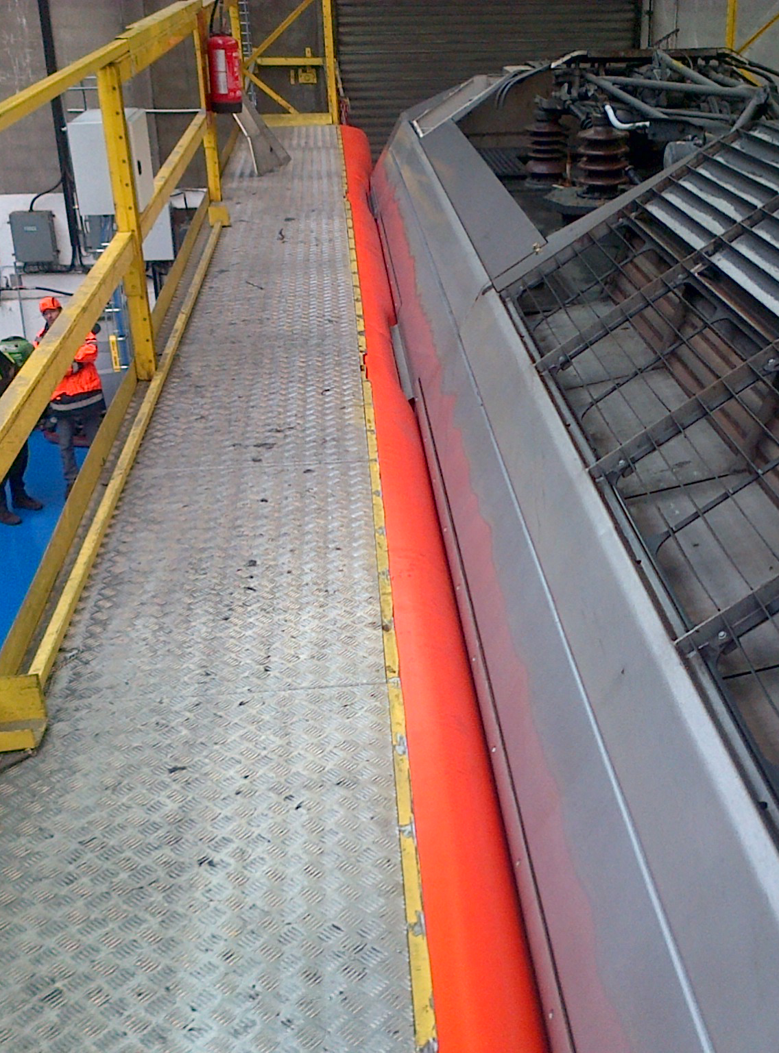 Inflatable gap fillers for the train maintenance services | Pronal