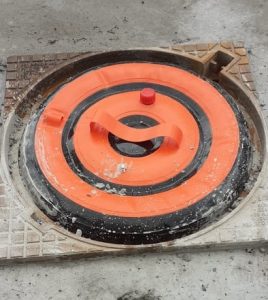 Un coffrage de regard gonflable: l'alternative des coffrages lourds