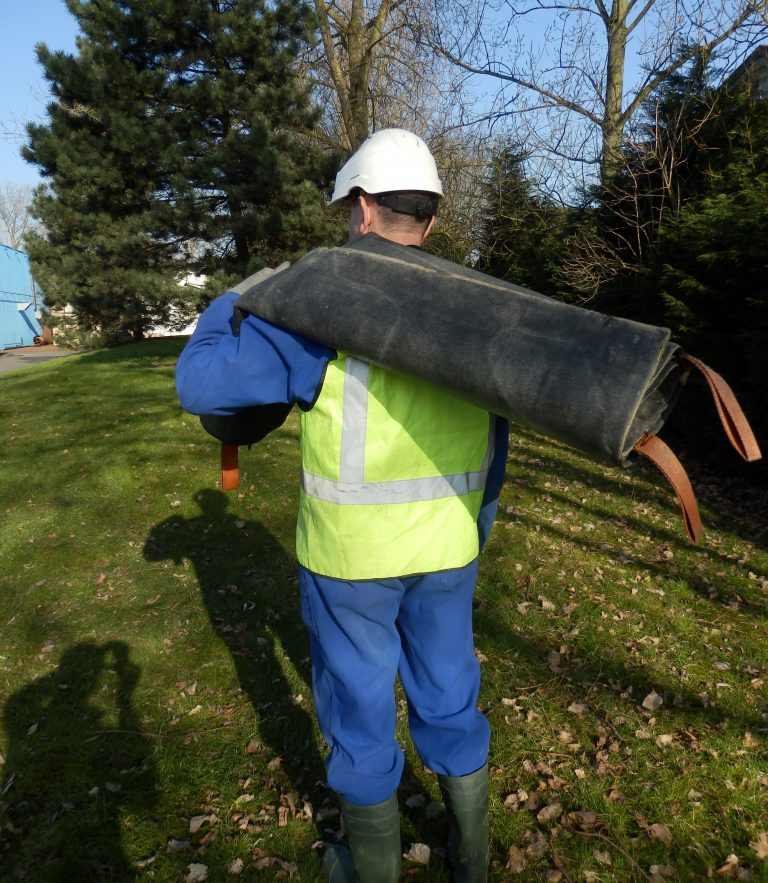 Why choose the inflatable trench shield